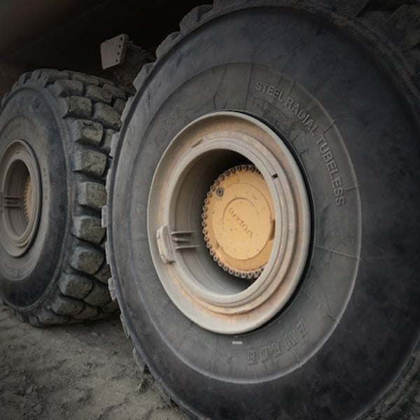 Excavator Attachments | Buckets, Loading Ramps & More - ITR